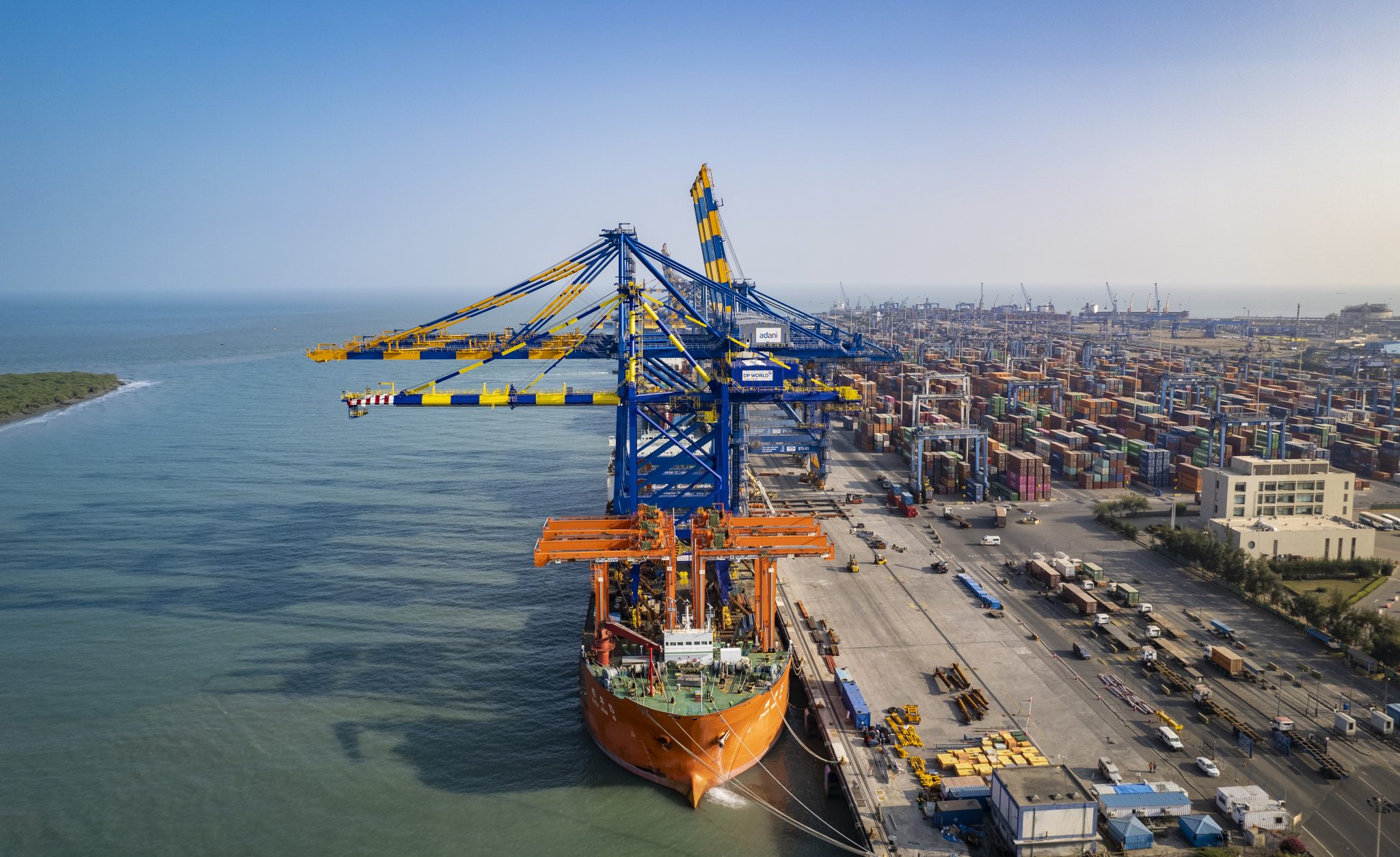 Mundra Port accelerates dispatch of Containers - DST - Daily Shipping Times